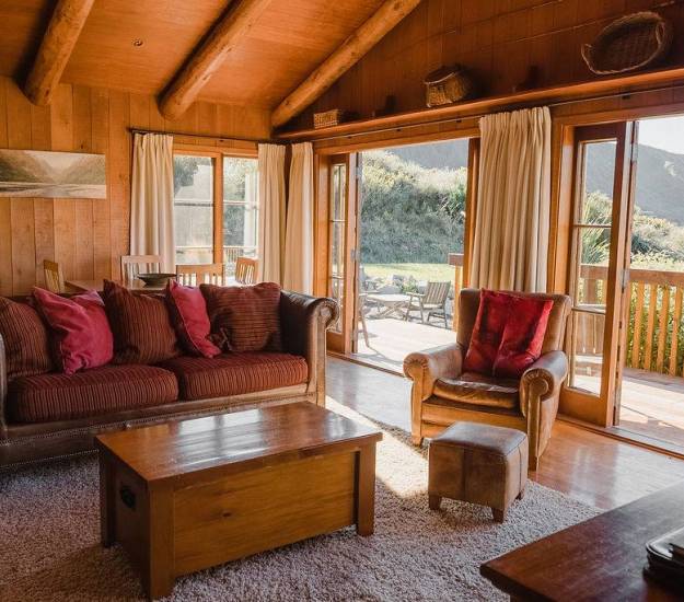 Te Ata - The Cottage | Montrose Estate